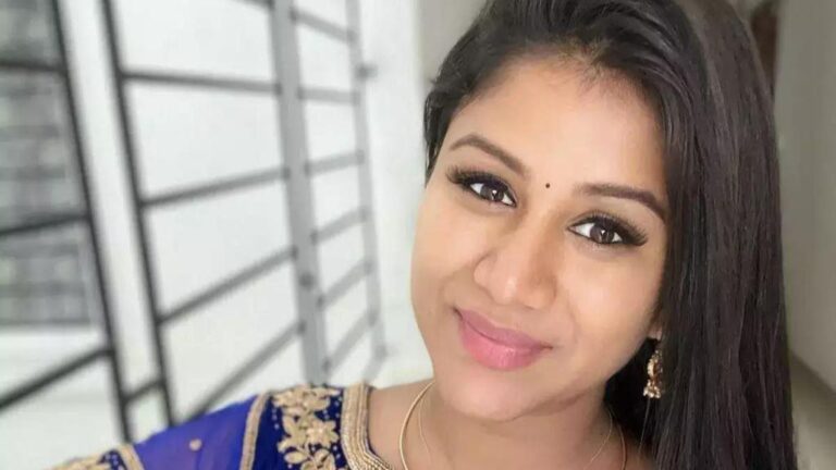 Iniya Serial Cast, Wiki, Heroin Name, Hero, Promo, Today Episode - Cinefry